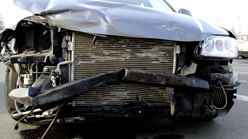 Fataler Autounfall: Notärztin allein mit 14 Unfallopfern