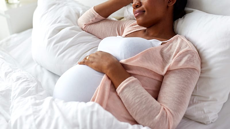 Los desenlaces del embarazo y la fertilidad en mujeres con psoriasis