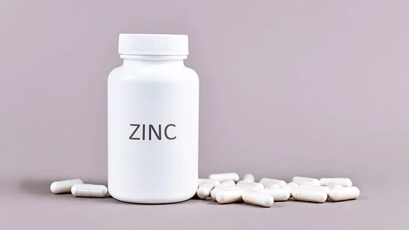 ¿El zinc realmente ayuda a tratar los resfriados?
