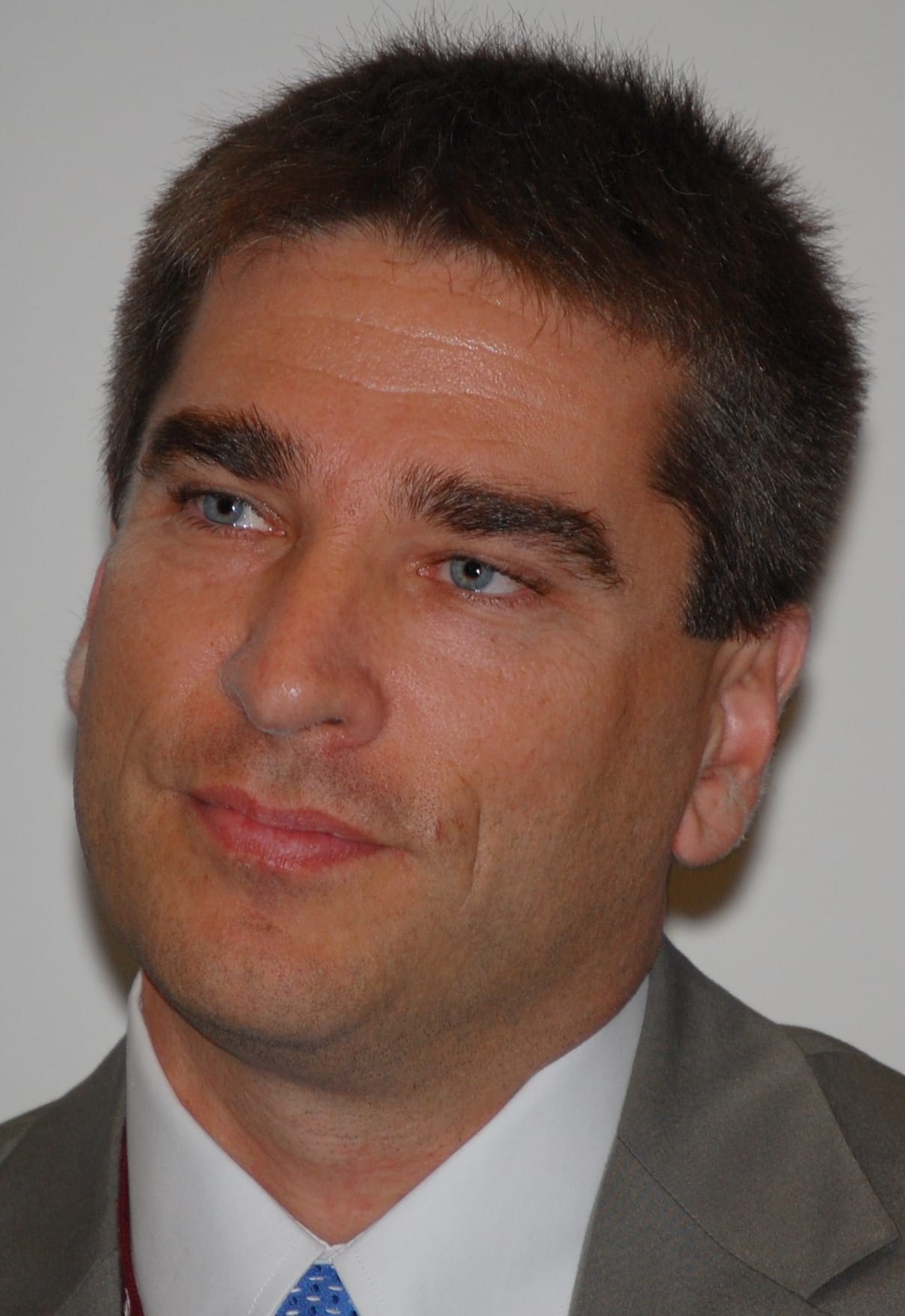 Radial Stereotactic Radiosurgery for Inoperable NSCLC
