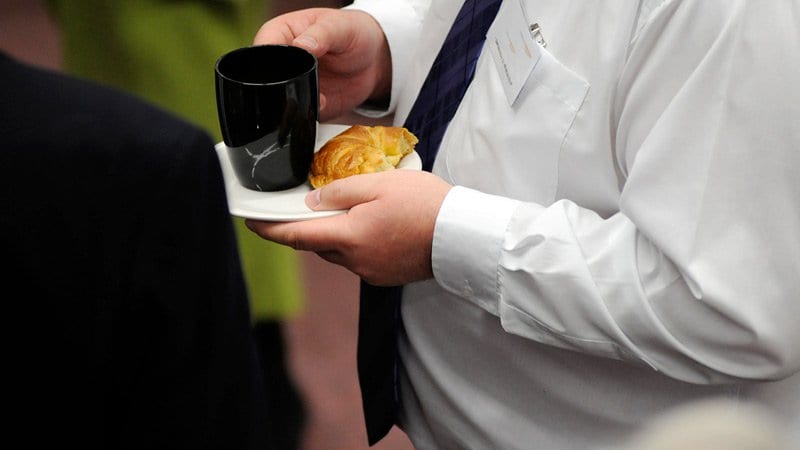 Benefícios do café da manhã na perda ponderal não são sistemáticos