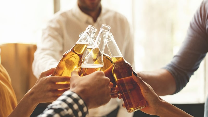 "Beber socialmente" é seguro para a saúde?