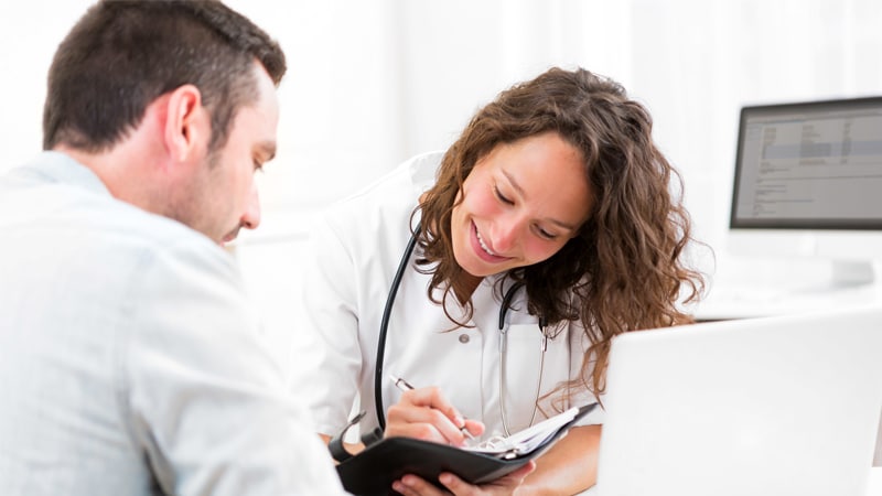 Quando é aceitável sair com um(a) paciente?