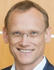 Um novo preditor para uso disfuncional de bebidas alcoólicas no início ...