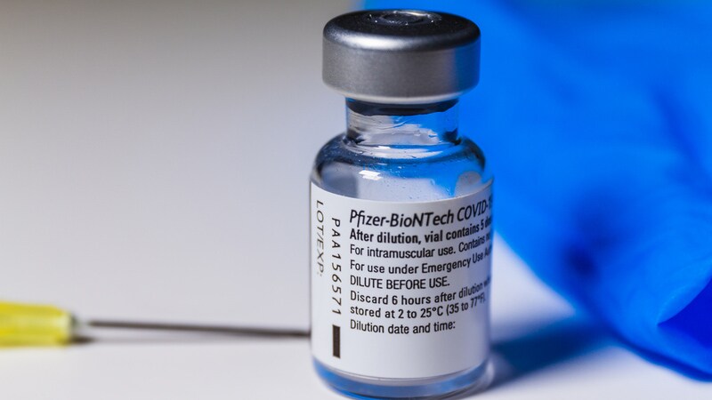 Vacina de Pfizer/BioNTech protege menos contra variante indiana: estudo