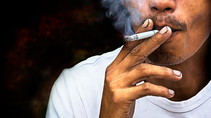 Tabagismo cai, mas 1 em cada 5 adultos ainda fuma, alerta OMS