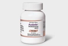 Xenazine (tetrabenazine) dosing, indications, interactions, adverse ...