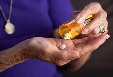 Halcion (triazolam) dosing, indications, interactions, adverse effects ...