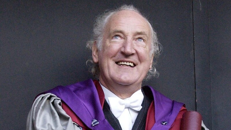 Tributes to Oncology 'Trailblazer' Prof Gordon McVie