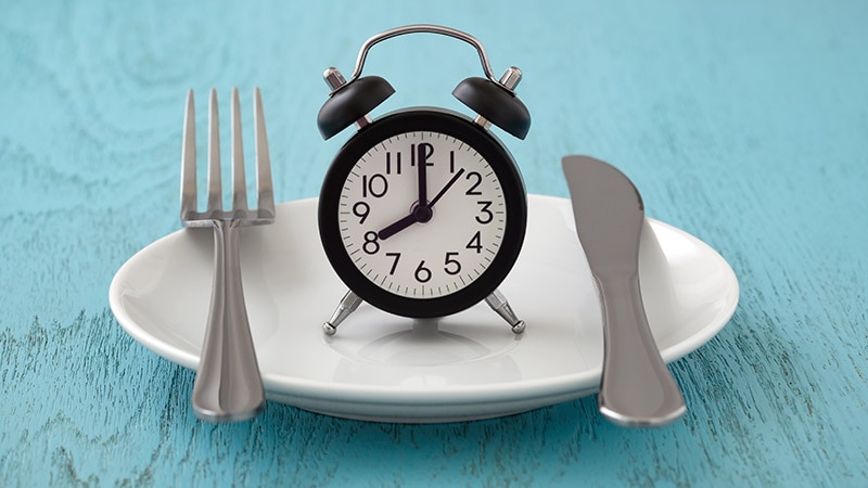 Meal Timing Matters: Late Dinners Tied to Cardiovascular Risks
