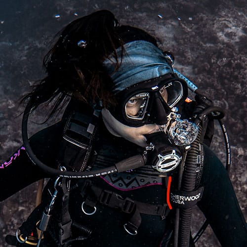 No Pagers Underwater: Doctors on the Healing Power of Diving