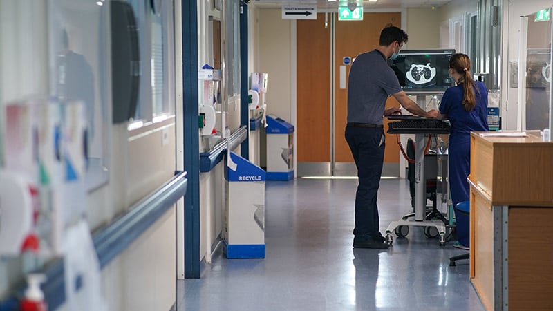 Linee guida NICE - Gestione della sclerosi multipla negli adulti